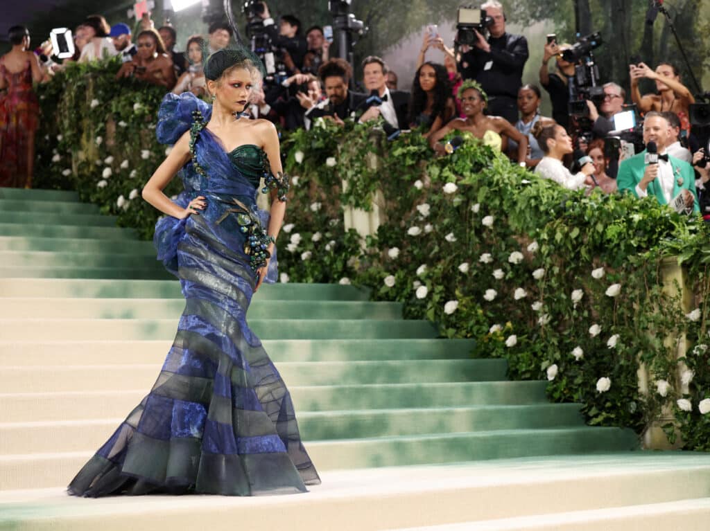 Met Gala 2024: Zendaya vynesla dva looky, zabodovaly ovšem i písečné ...
